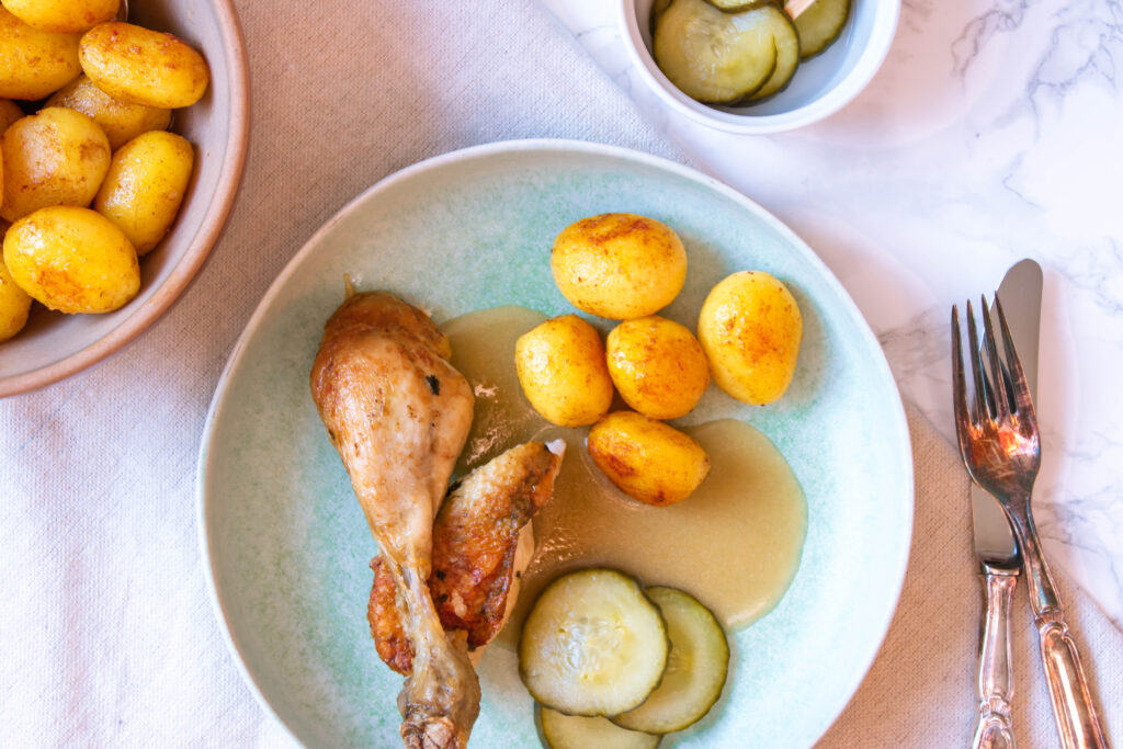 Gammeldags Kylling med verdens bedste sovs! - Trollemad.dk